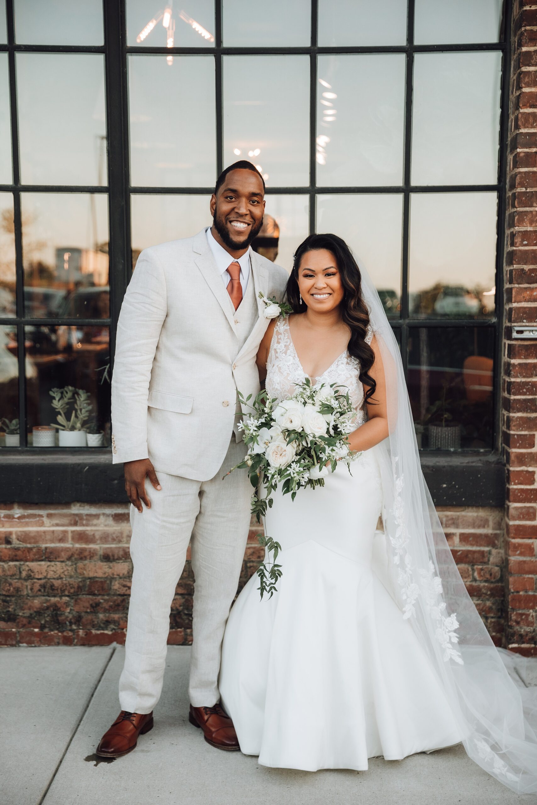 A Sophisticated Modern Warehouse Wedding at Ozari Nashville